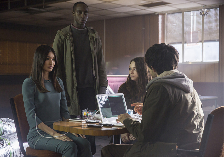 HUMANS - HUMANS Season 1 Photos - AMC