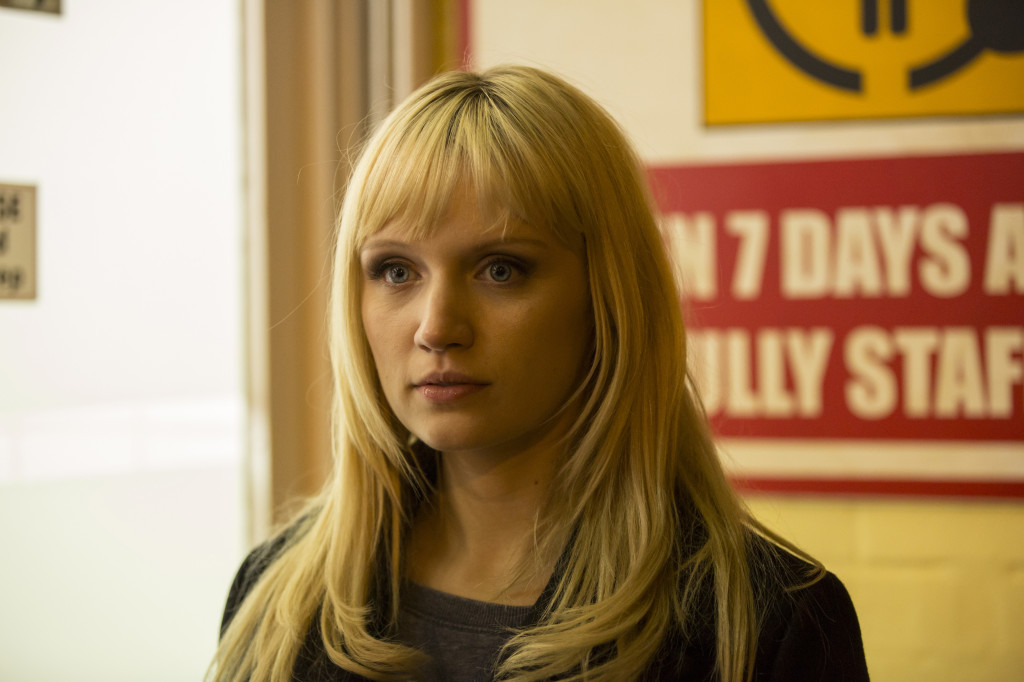 Conoce a todos los personajes de HUMANS Parte II | AMC Latin America
