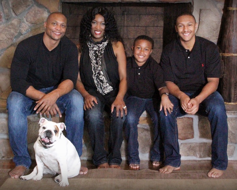 SWV Reunited – Taj’s Personal Photo Album – WE tv